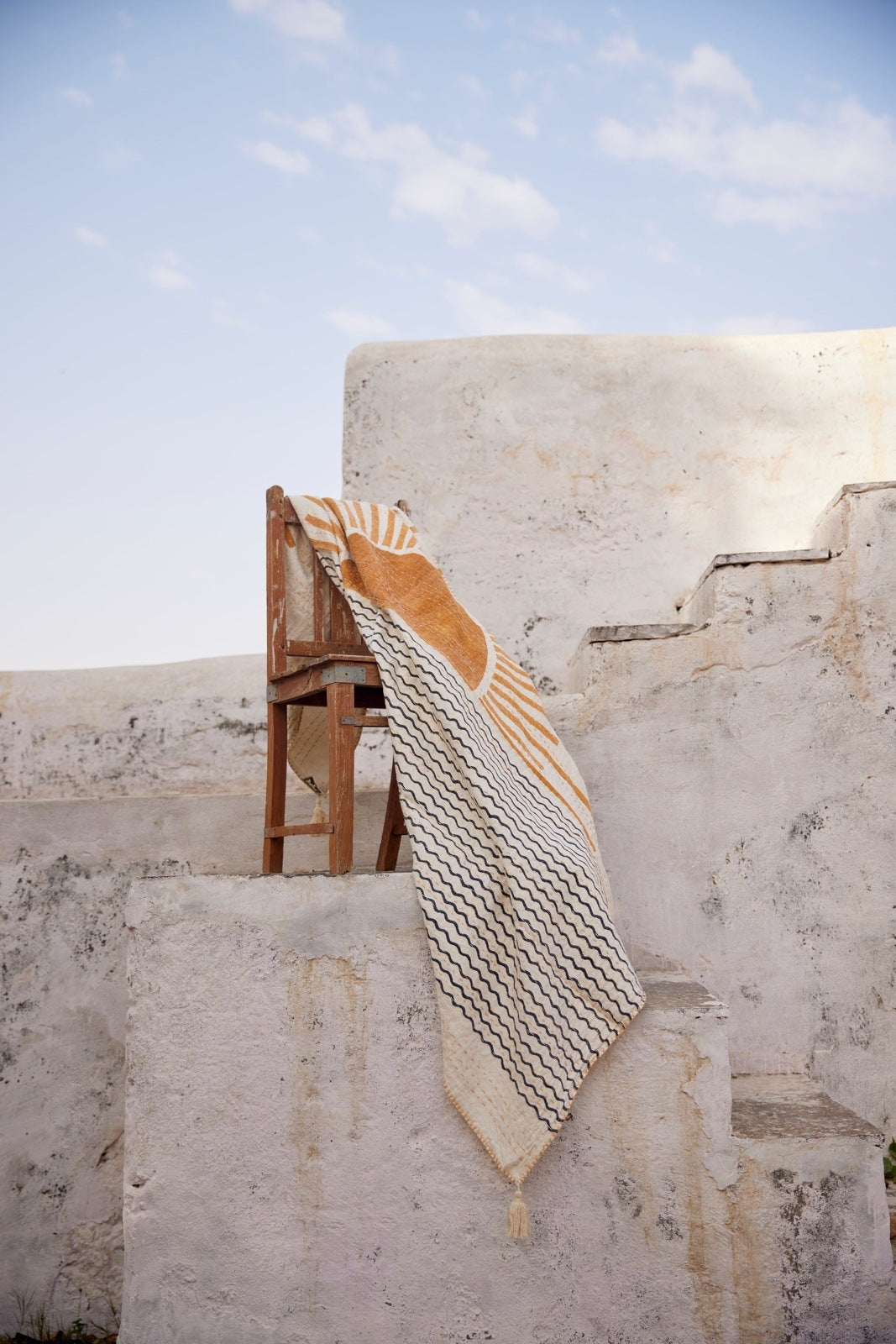 CQC LA Sunrise Linen Kantha Throw | Hand-Stitched, Soft, and Comfortable